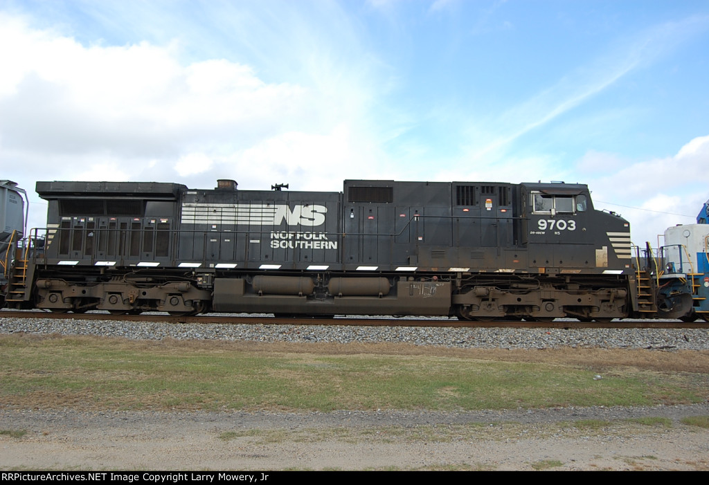 NS 9703